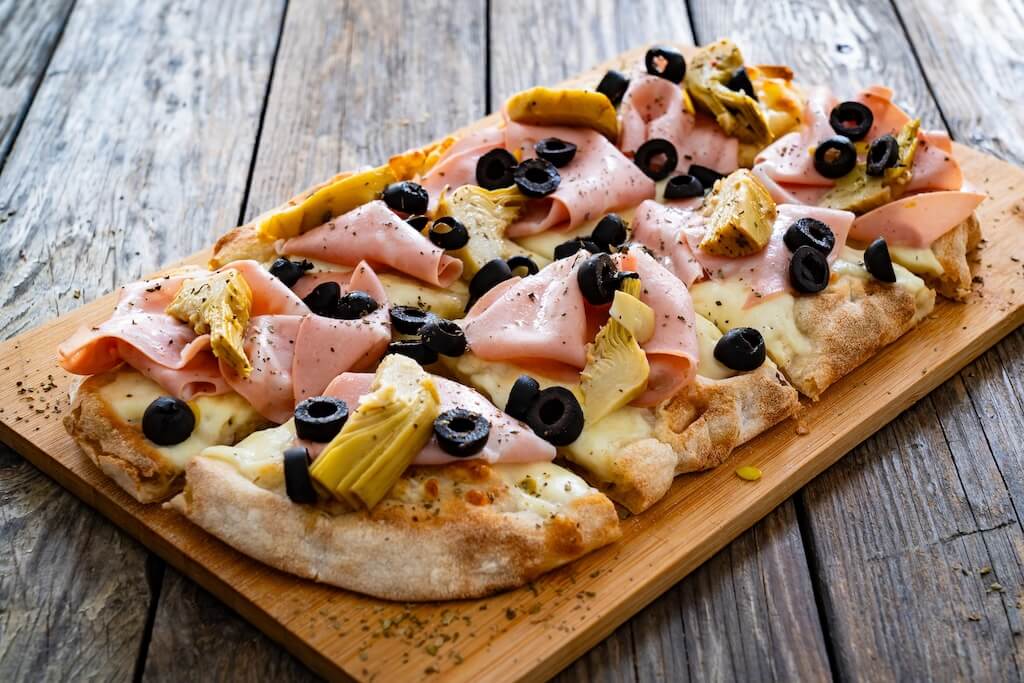 What's Pizza In Italy Like? A Local Explains The Best Kinds